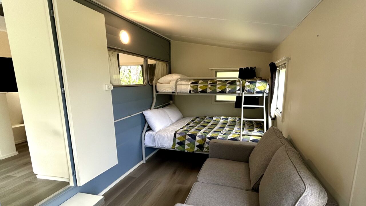 Cosy Caravan Experience - Akaroa Top 10 Holiday Park